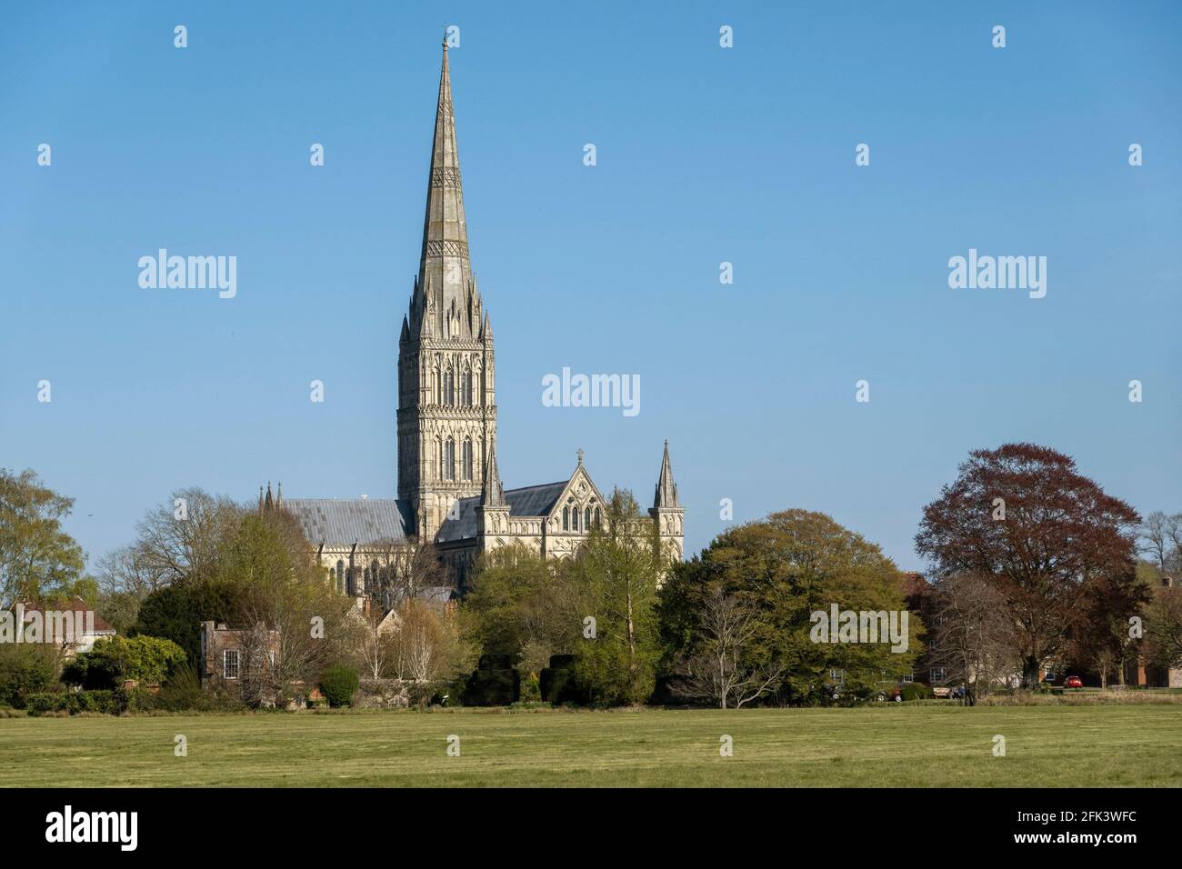 Salisbury, Wiltshire, England, UK. 2021. The famous Salisbury Cathedral ...