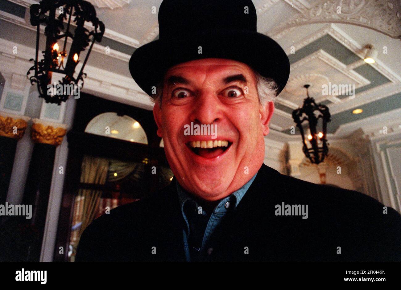 Ralph Steadman Cartoonist outside the St Ermine Hotel dressed as a ...