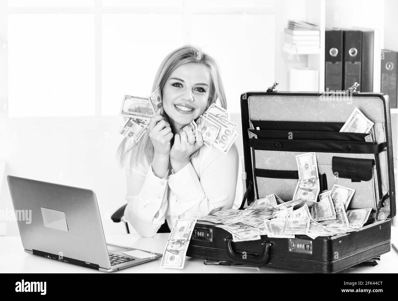 Accountant office smile woman Black and White Stock Photos & Images - Alamy