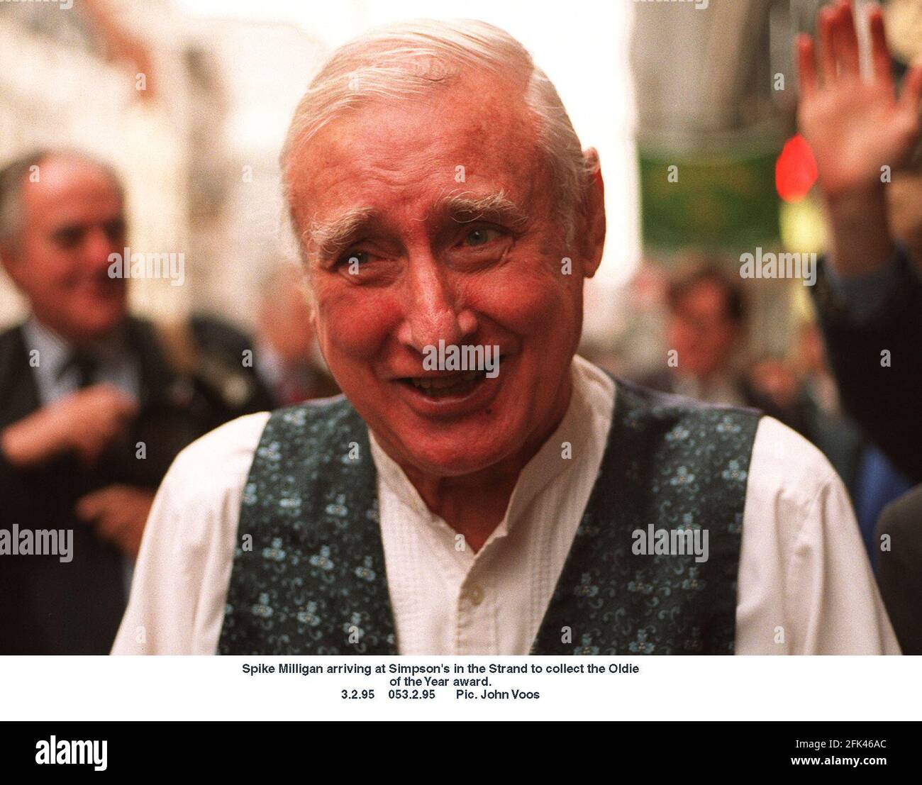 EPD Spike Milligan arriving at Simpson s in the Strand to collect the ...
