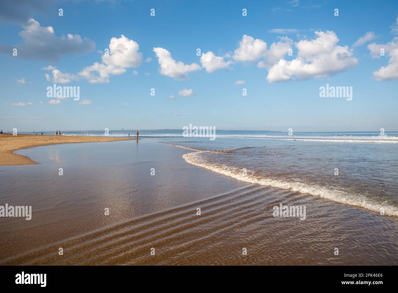 Batu Belig beach (Pantai Batu Belig), Badung, Bali, Indonesia. Grey ...