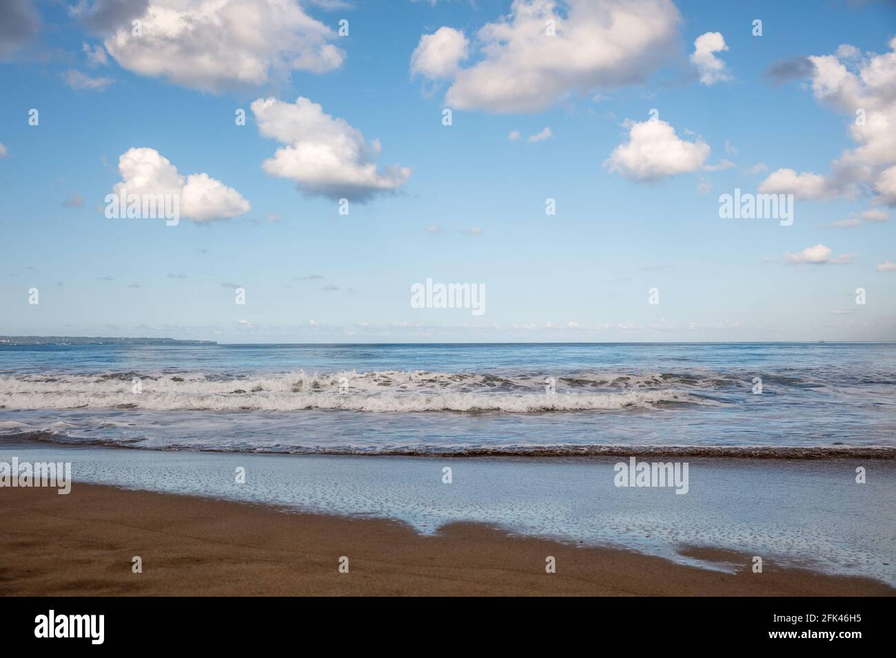 Batu Belig beach (Pantai Batu Belig), Badung, Bali, Indonesia. Grey ...