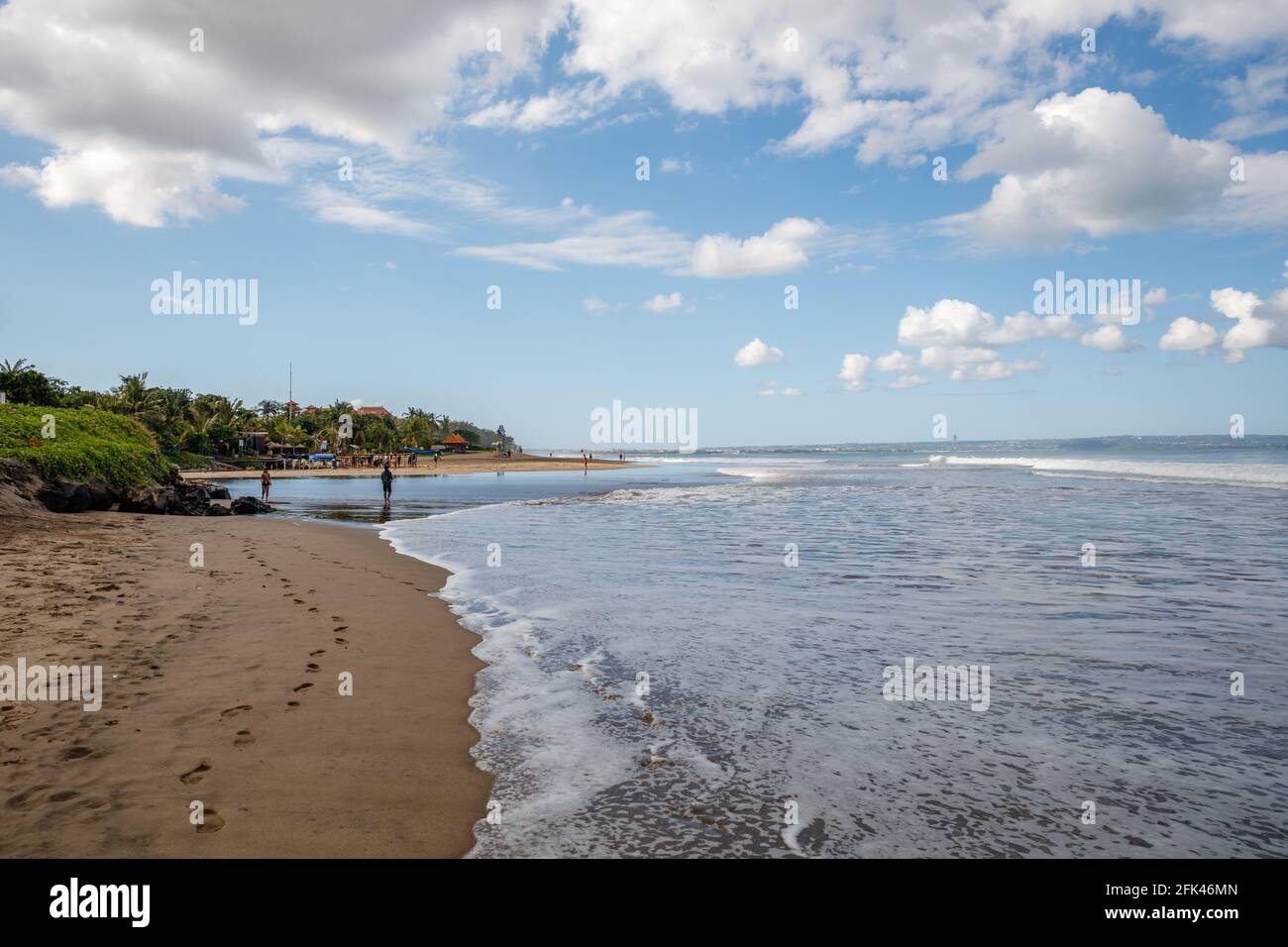 Batu Belig beach (Pantai Batu Belig), Badung, Bali, Indonesia. Grey ...