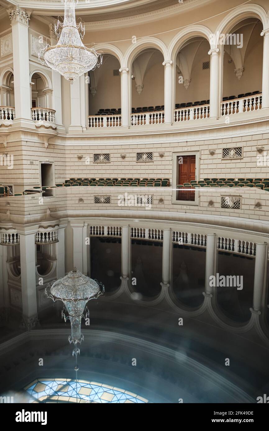 Mirror mapping hi-res stock photography and images - Alamy