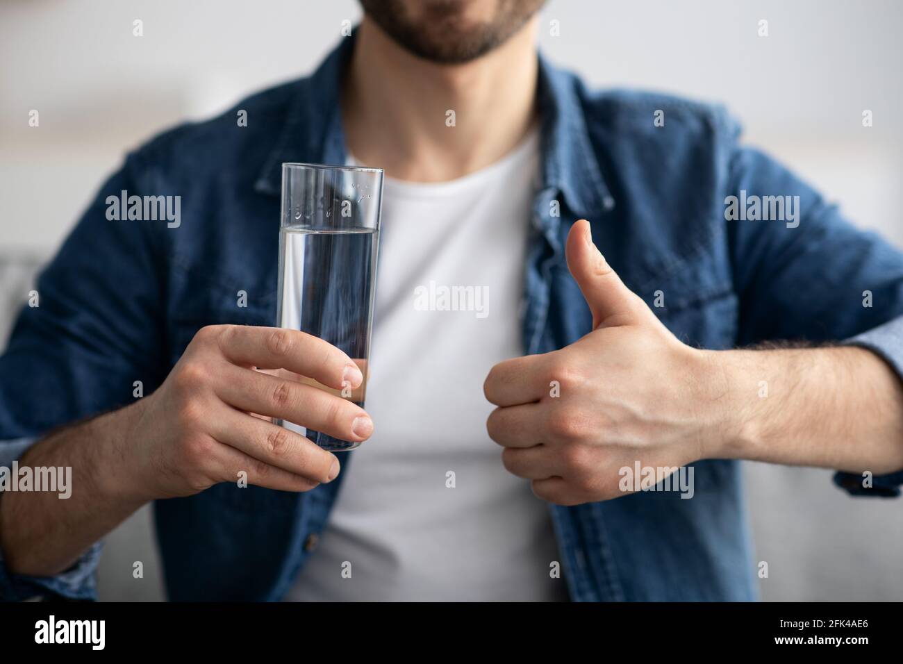 Thumb relaxed hi-res stock photography and images - Alamy