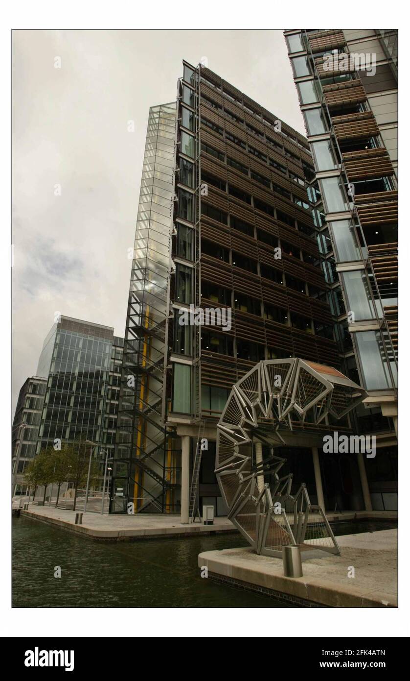 The new bridge outside the new M&S Headoffice building in the Padington ...
