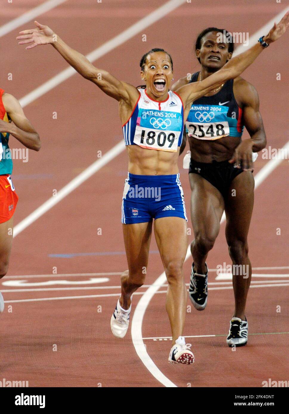 OLYMPIC GAMES IN ATHENS 2004. 23/8/2004 WOMAN'S 800m FINAL KELLY HOLMES ...