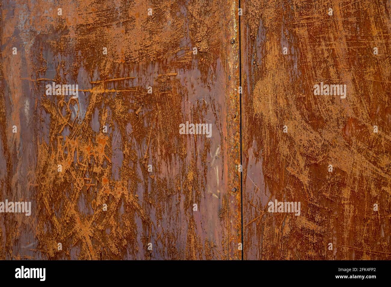 Texture of an extremely rusty metal door Stock Photo - Alamy