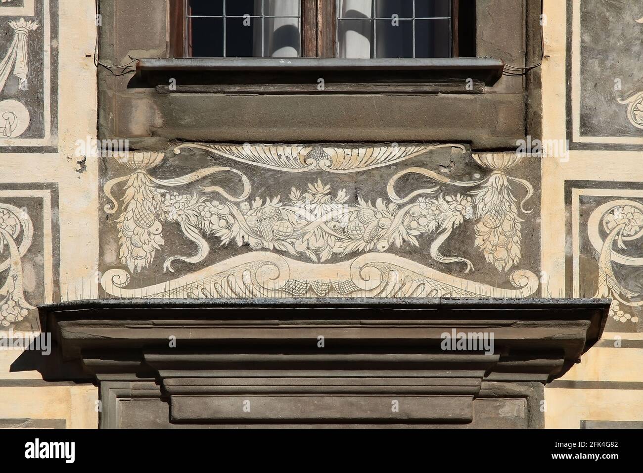 Sgraffito technique hi-res stock photography and images - Alamy