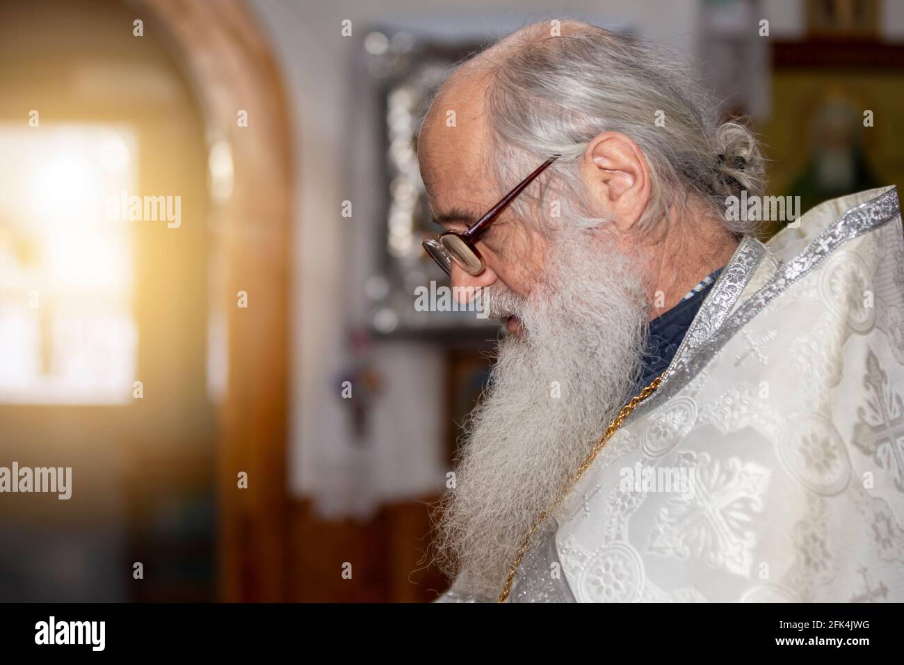 An old Orthodox priest Stock Photo - Alamy