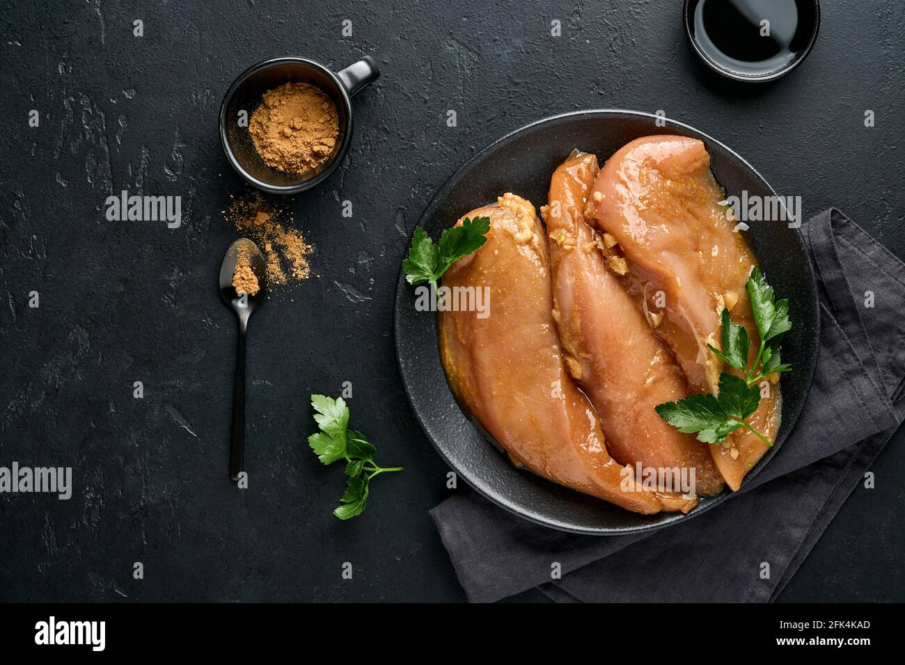 Black meat chicken hi-res stock photography and images - Alamy