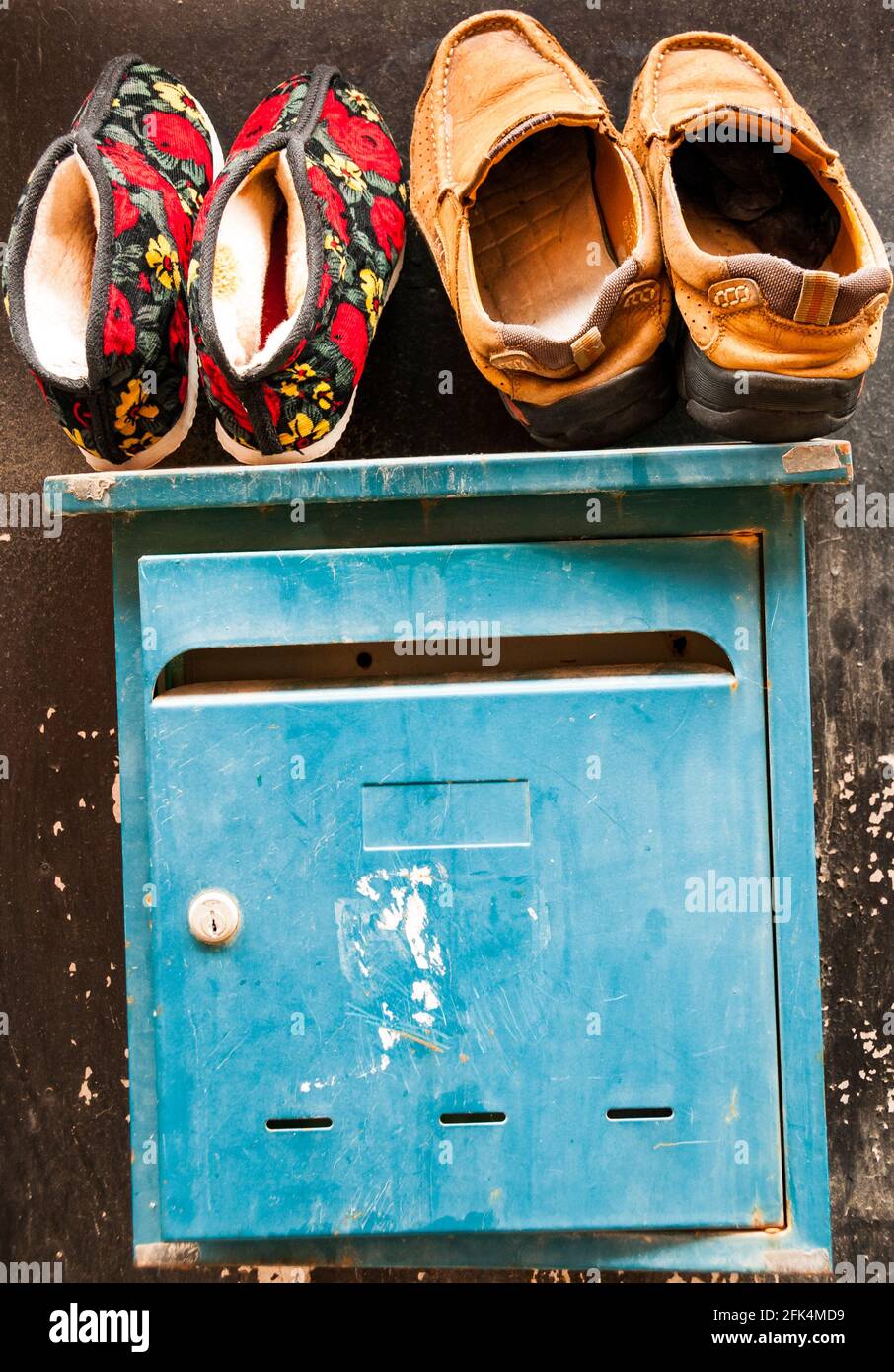 Chinese slippers hi-res stock photography and images - Alamy