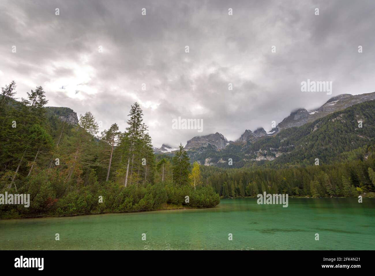 Reflections in tovel lake hi-res stock photography and images - Alamy