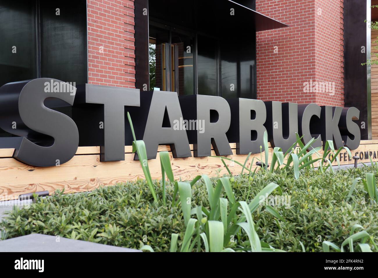 Starbucks headquarters hi-res stock photography and images - Alamy