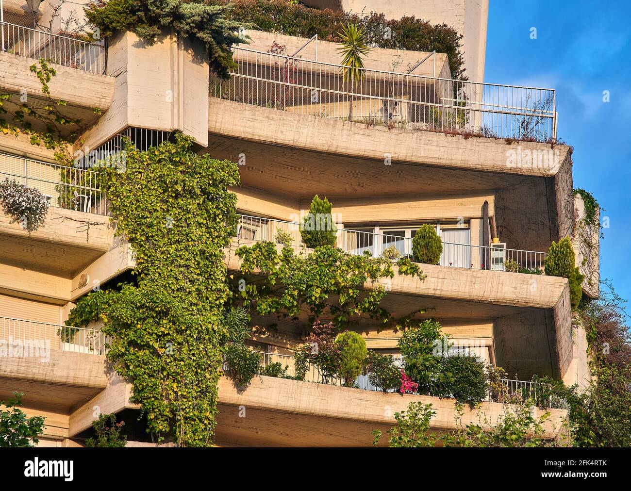 The Oasis building, by Fernando Higueras, is a residential building ...