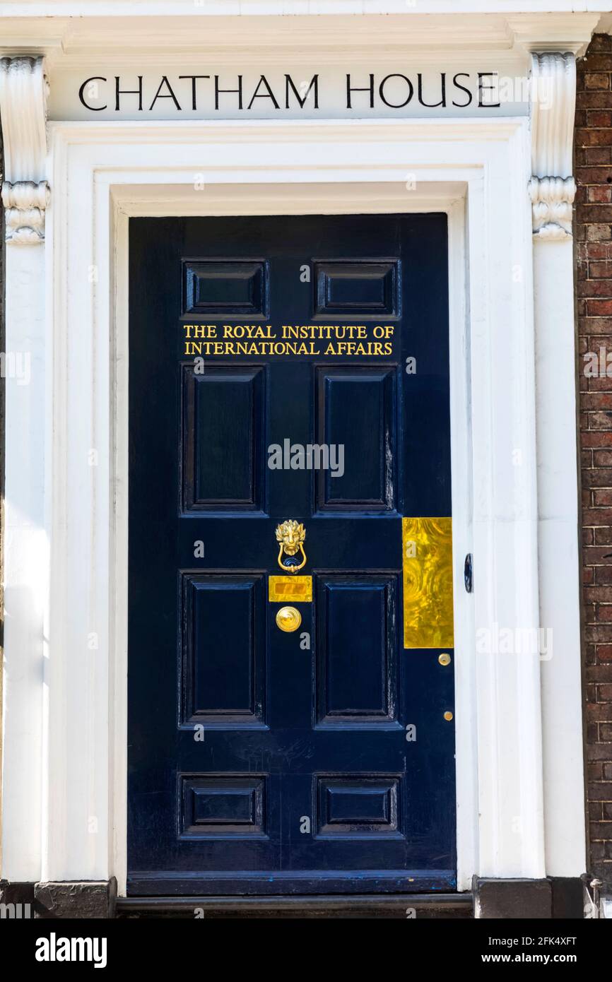 Chatham house st james square hi-res stock photography and images - Alamy