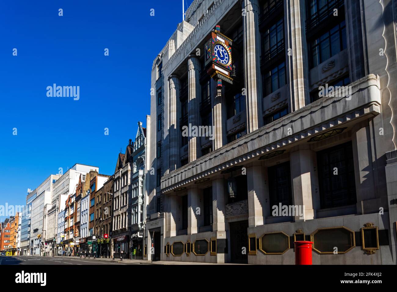 Daily telegraph building fleet street hi-res stock photography and ...