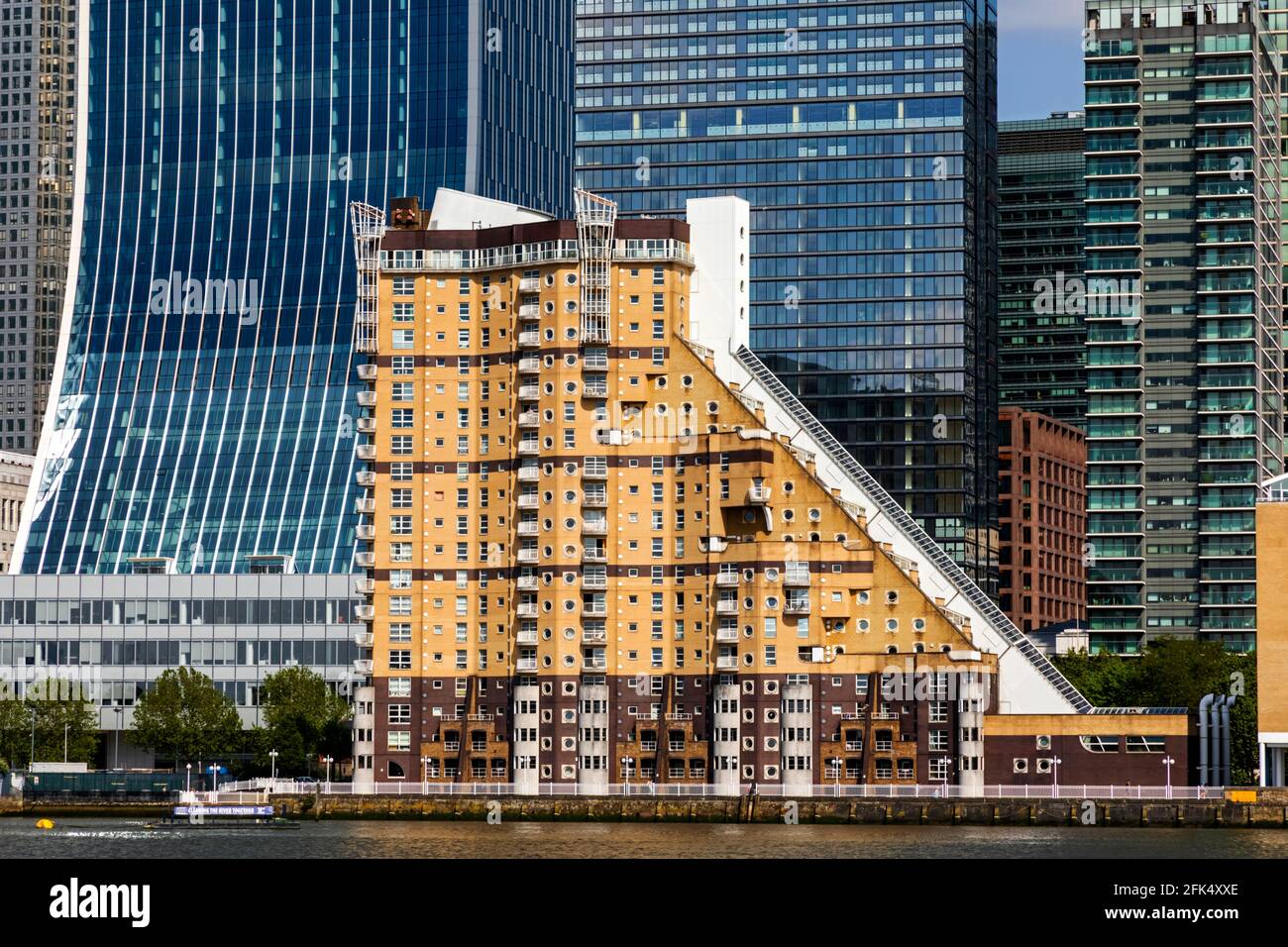 England, London, Docklands, River Thames and Canary Wharf Skyline ...
