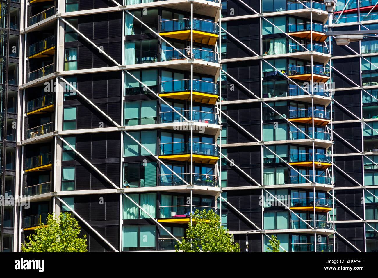 Nine elms london towers hi-res stock photography and images - Alamy