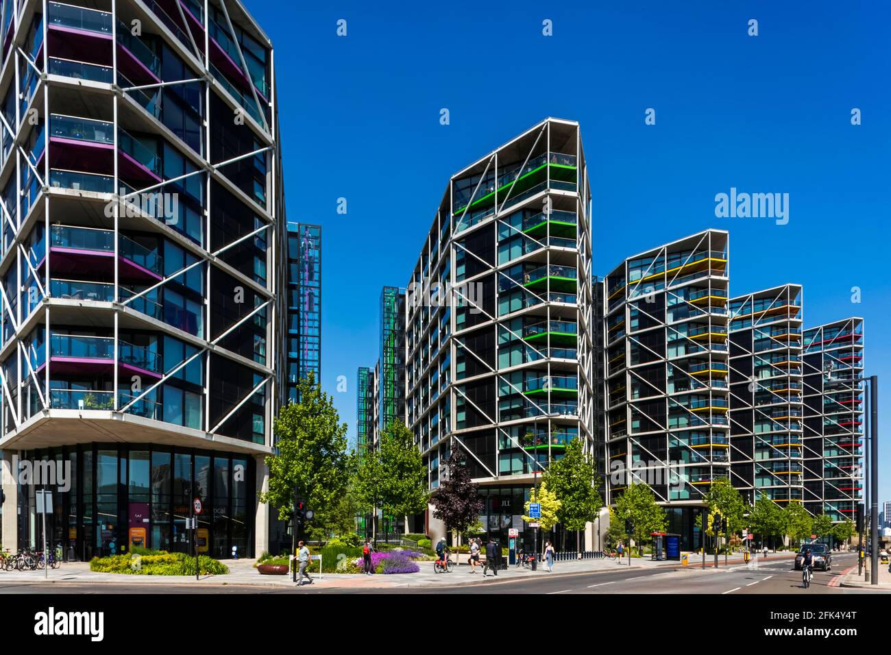 Nine elms london towers hi-res stock photography and images - Alamy