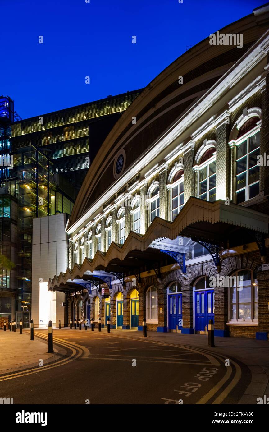 Fenchurch street station night hi-res stock photography and images - Alamy