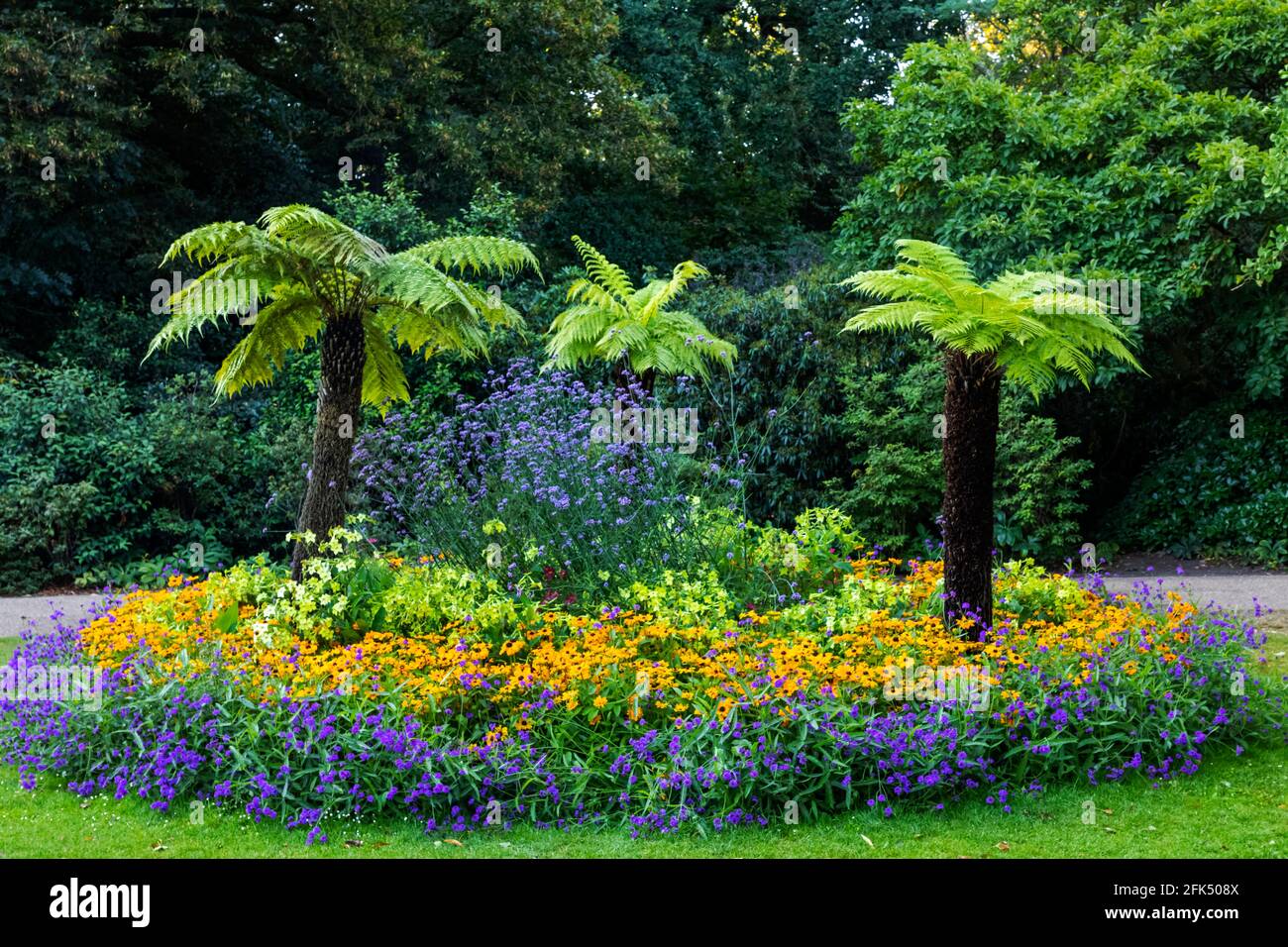 England, London, Greenwich, Greenwich Park, The Flower Garden *** Local ...