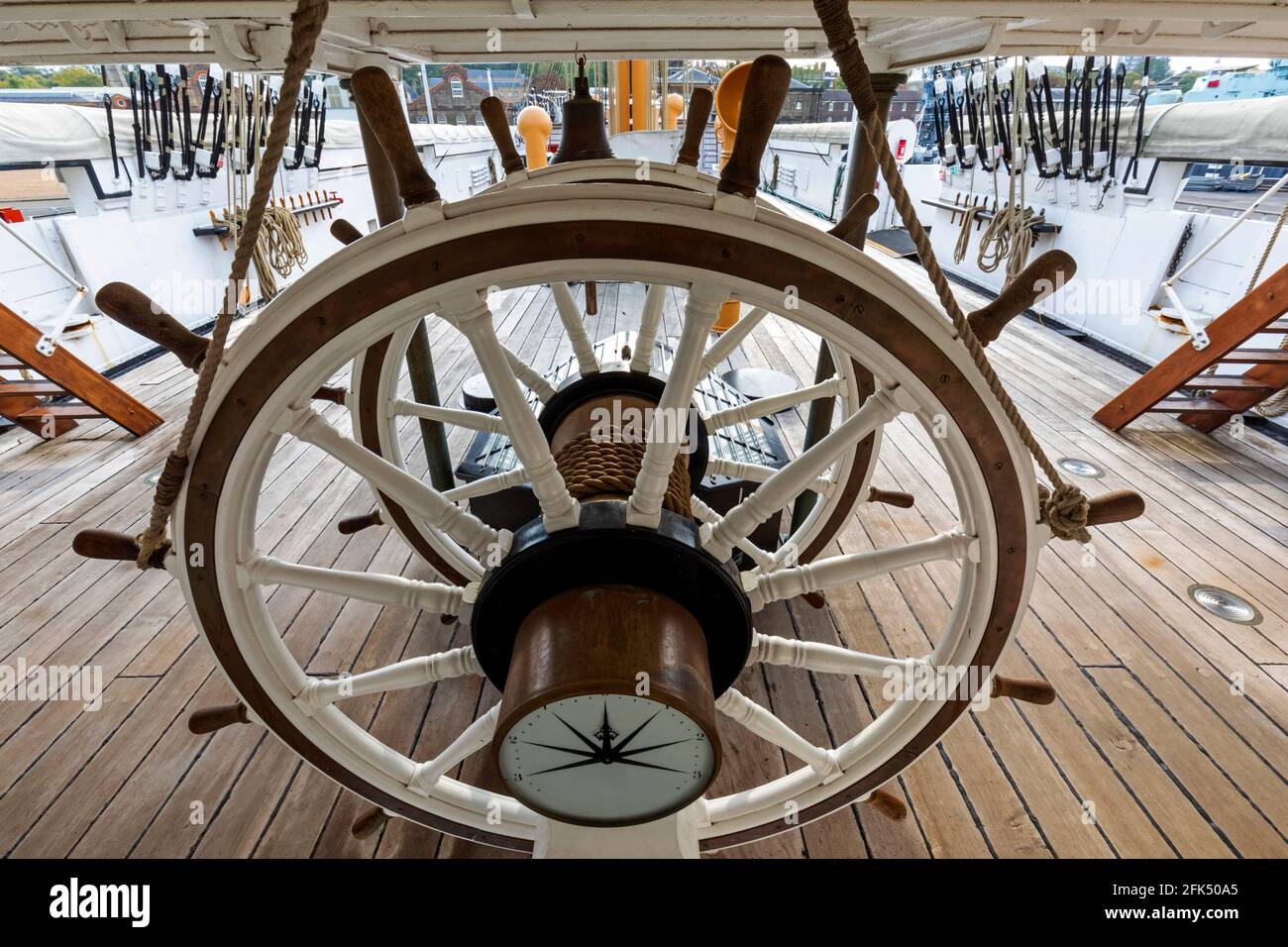 Inside the hms victory hi-res stock photography and images - Alamy