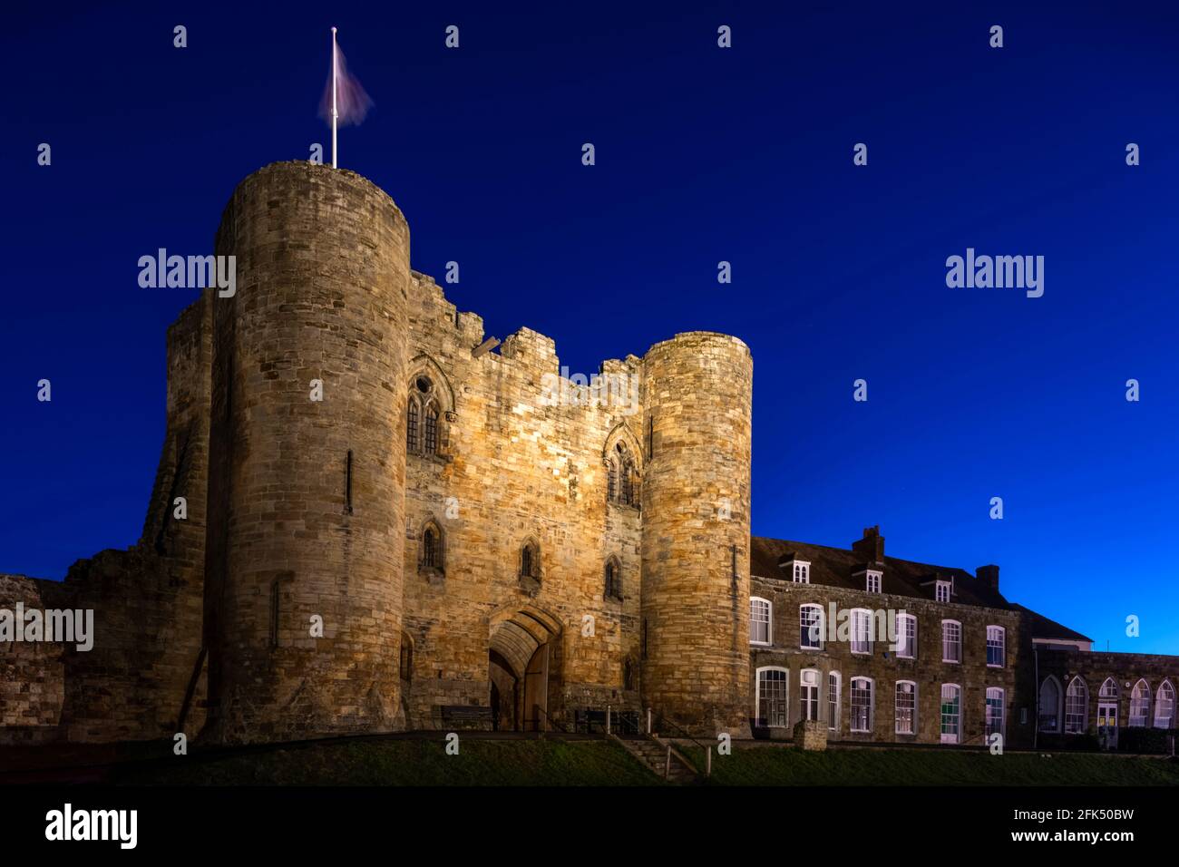 Tonbridge castle kent gatehouse hi-res stock photography and images - Alamy