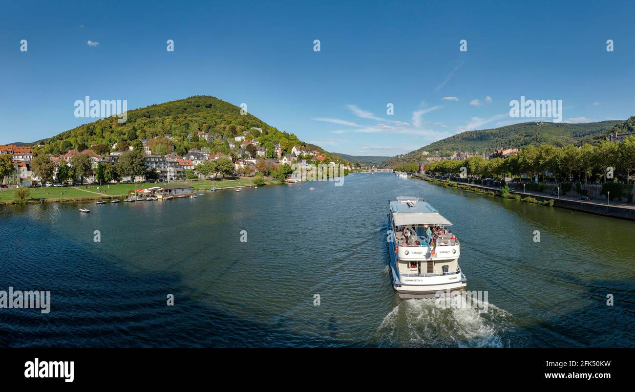Round-trip boat at the river Neckar *** Local Caption *** Heidelberg ...