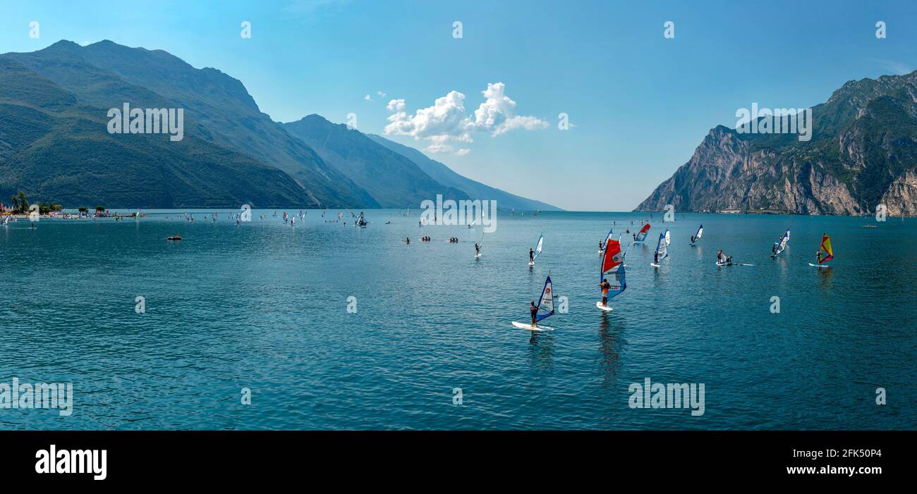 Wind surfing at lake Garda *** Local Caption *** Nago-Torbole, , Italy ...