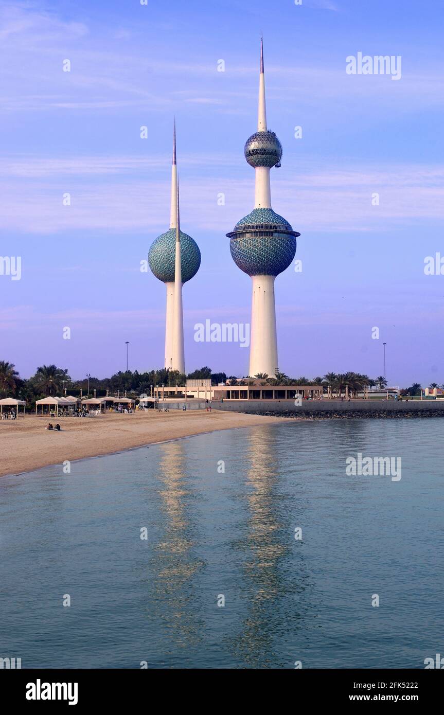 Kuwait towers beach hi-res stock photography and images - Alamy