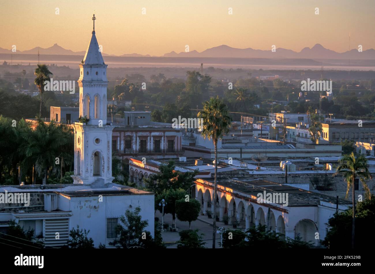 North America, Mexico, Sinaloa, Sierra Madre Occidental, El Fuerte ...