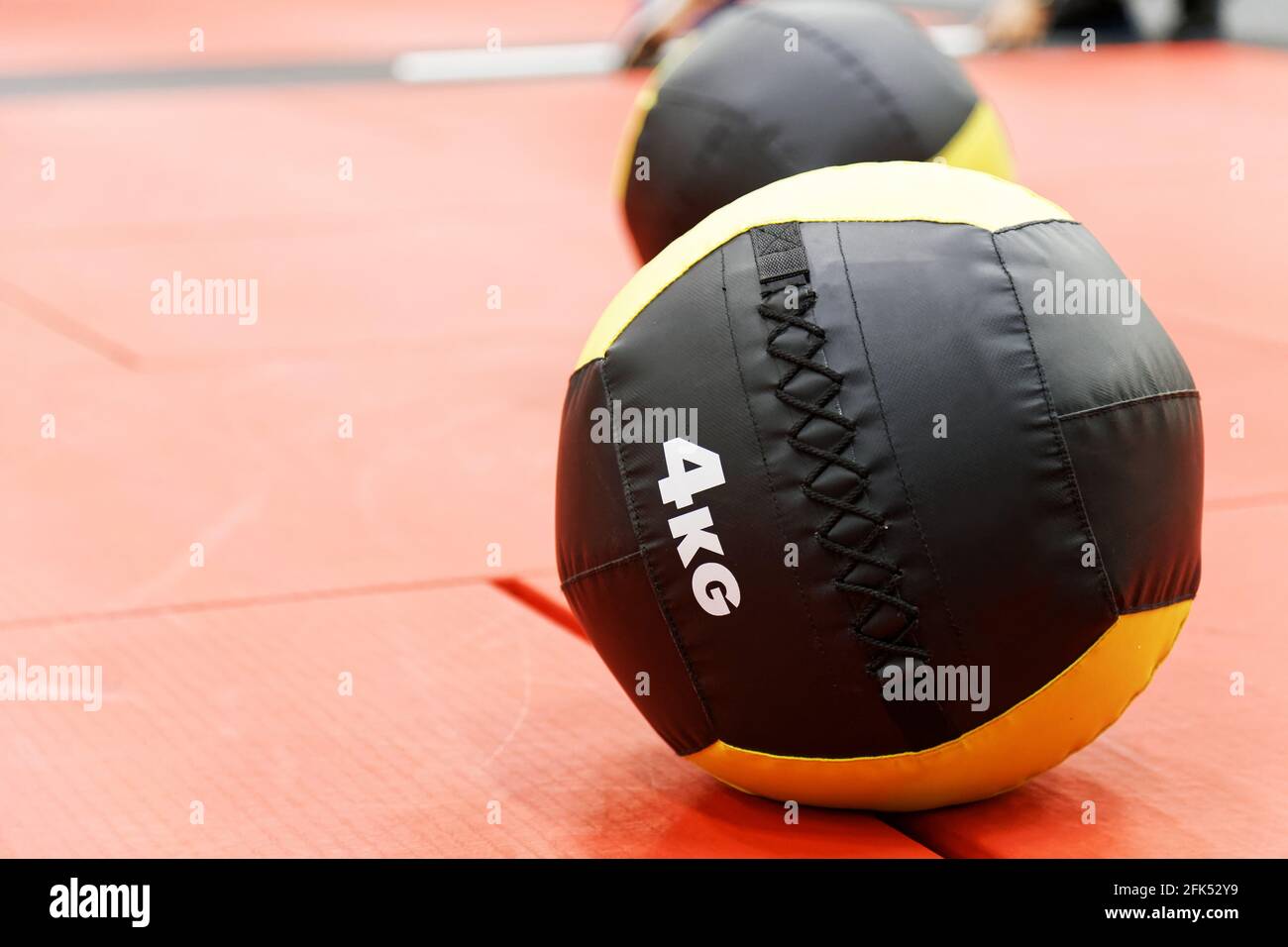 Gym mats hi-res stock photography and images - Alamy