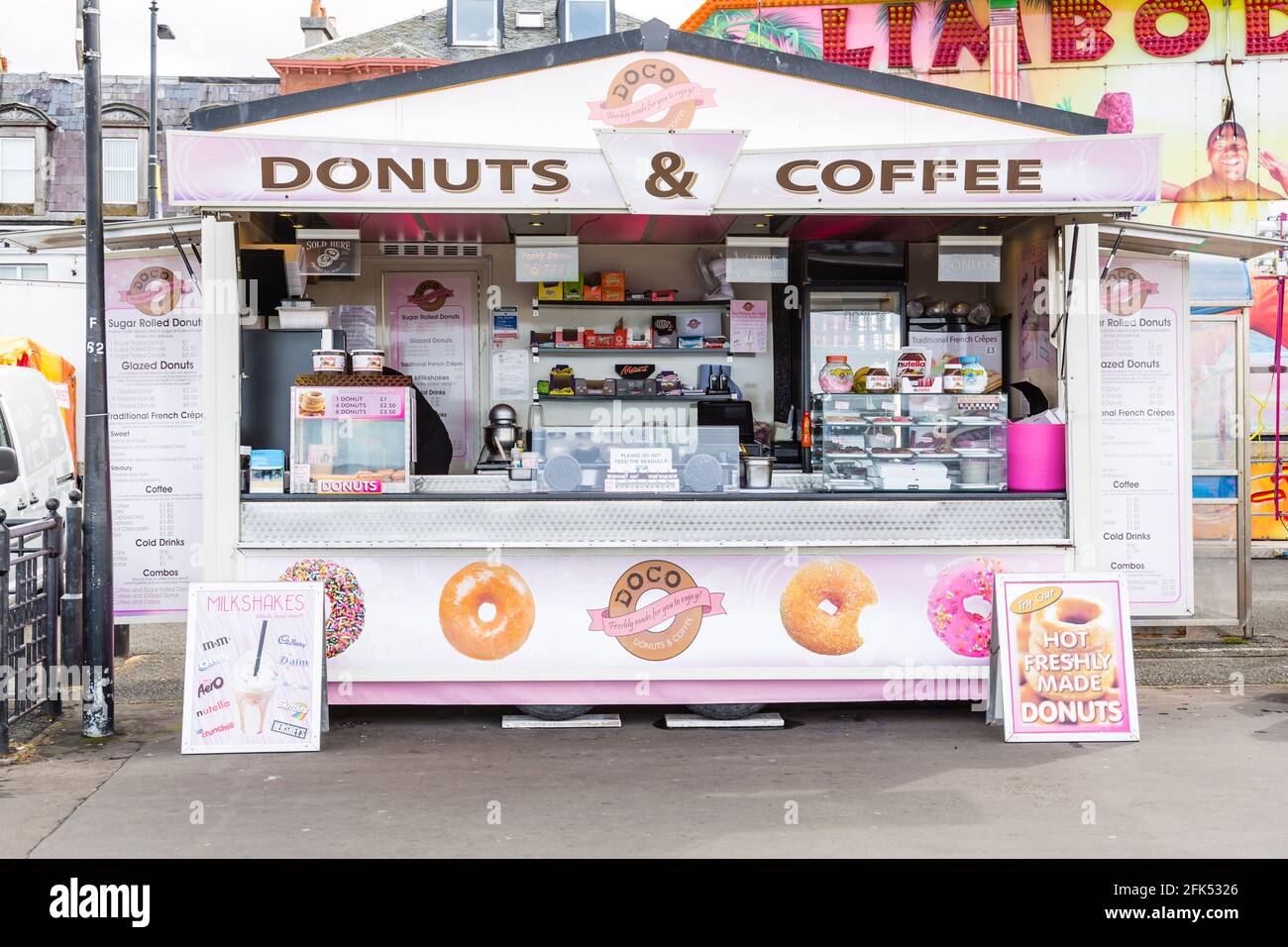 Outdoor coffee stall hi-res stock photography and images - Alamy