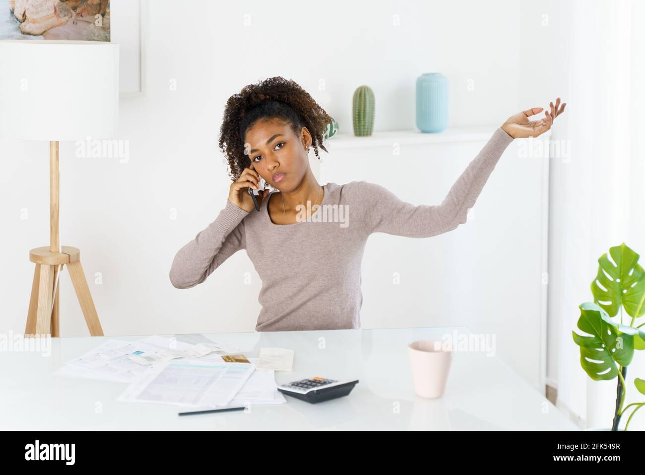 Solve a problem hi-res stock photography and images - Alamy