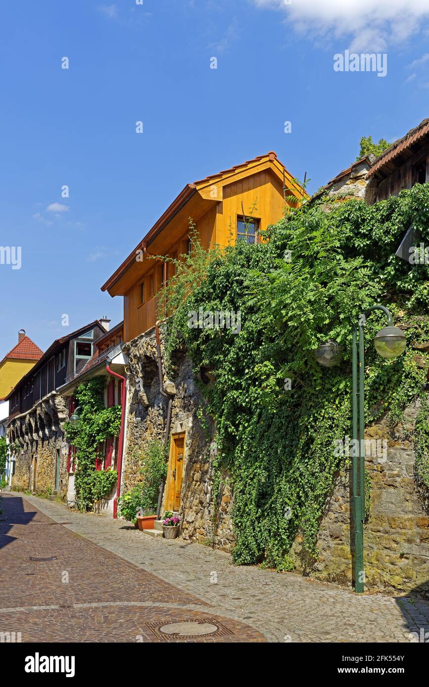 Alte Stadtmauer, Mauerhäuser Stock Photo - Alamy