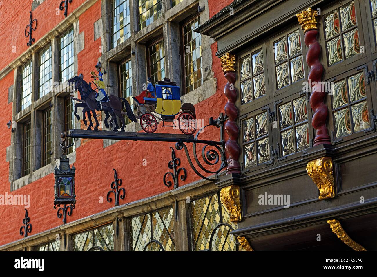 Marktplatz am Rathaus, Rathaus, Restaurant Postwagen Stock Photo - Alamy