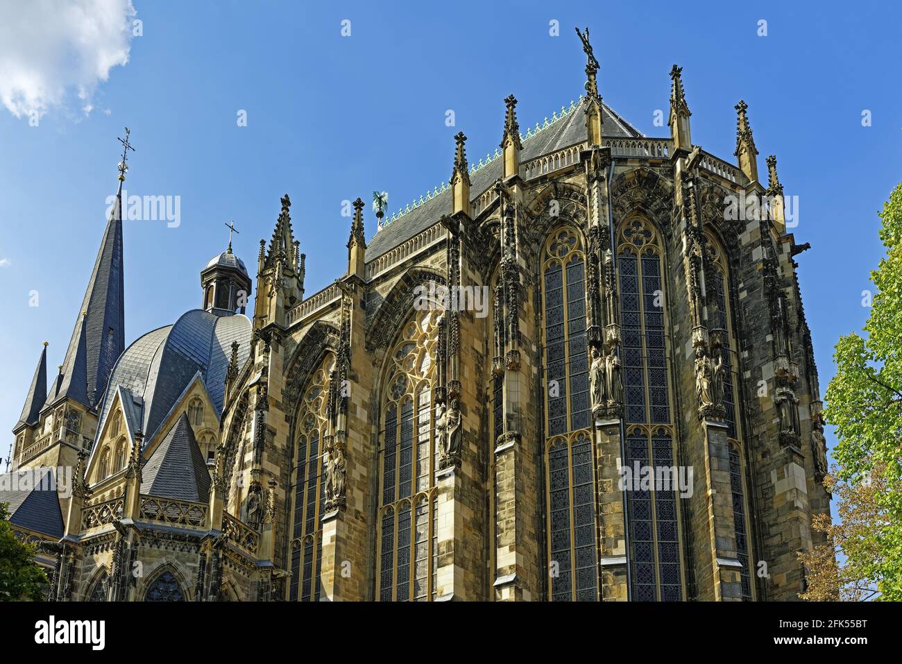Dom zu Aachen, Turm Stock Photo - Alamy
