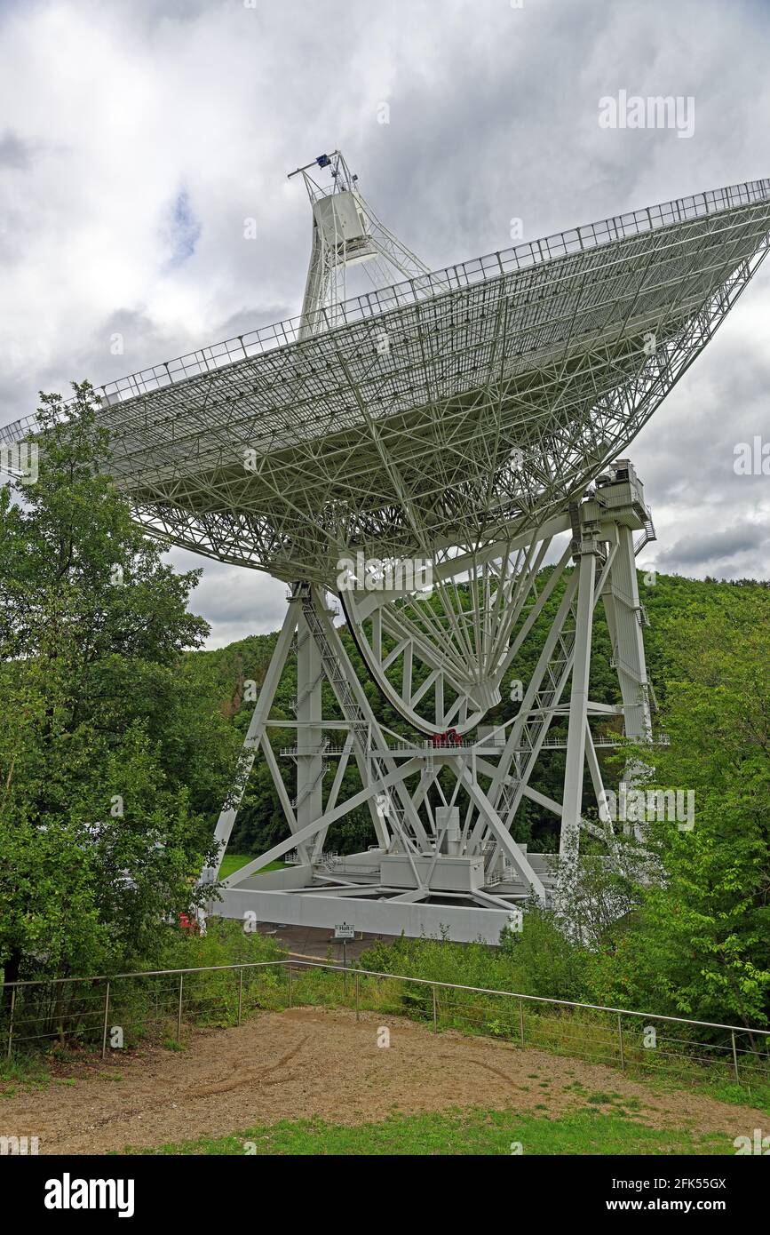 Effelsberg radio telescope hi-res stock photography and images - Alamy