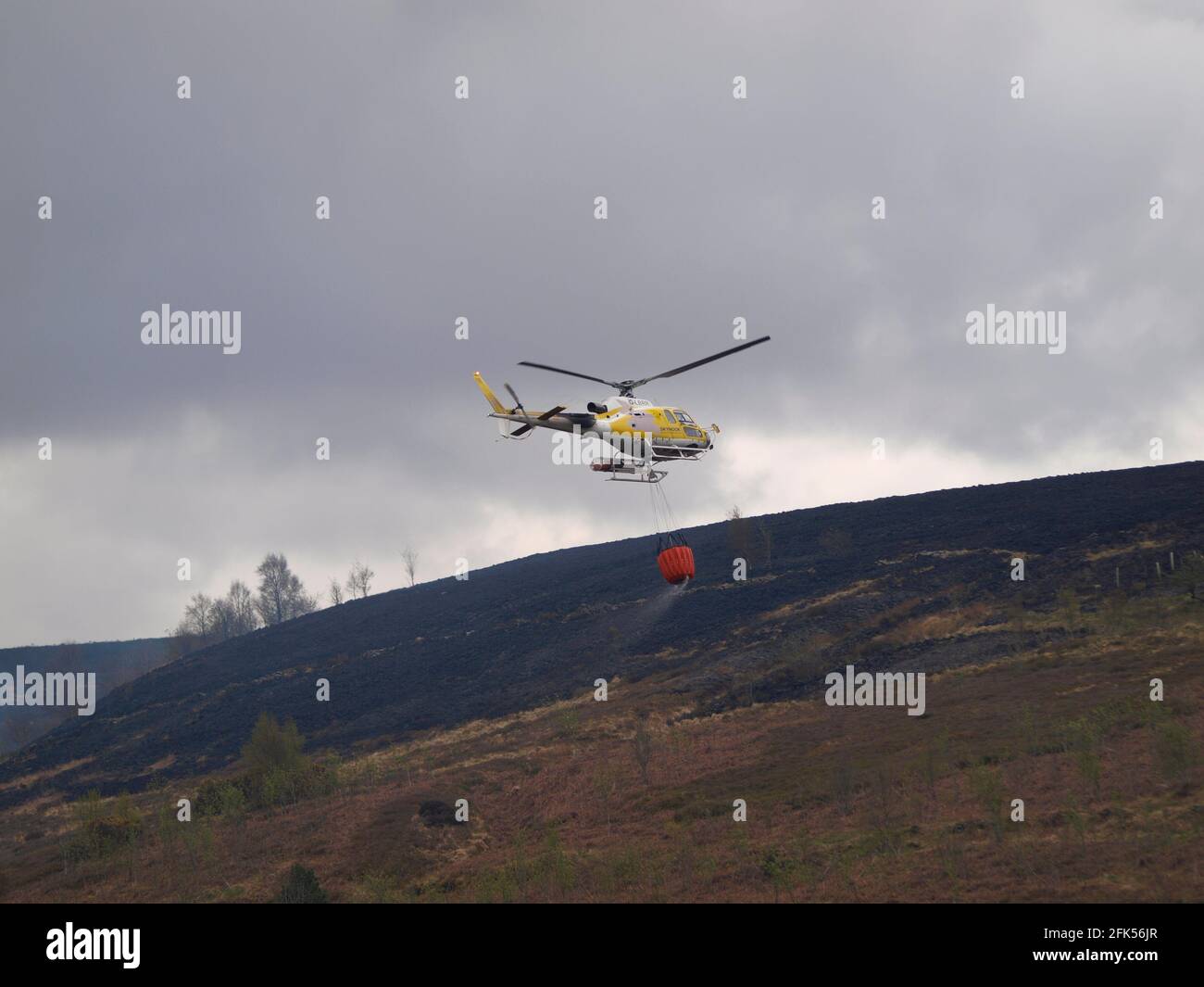 West Yorkshire Fire & Rescue Service tackle a moorland wildfire on the ...
