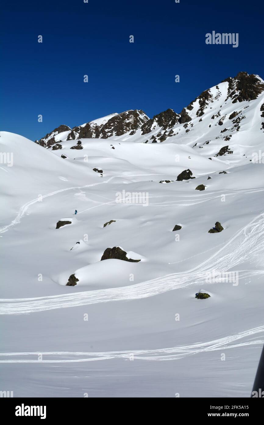 Cloudless day hi-res stock photography and images - Alamy