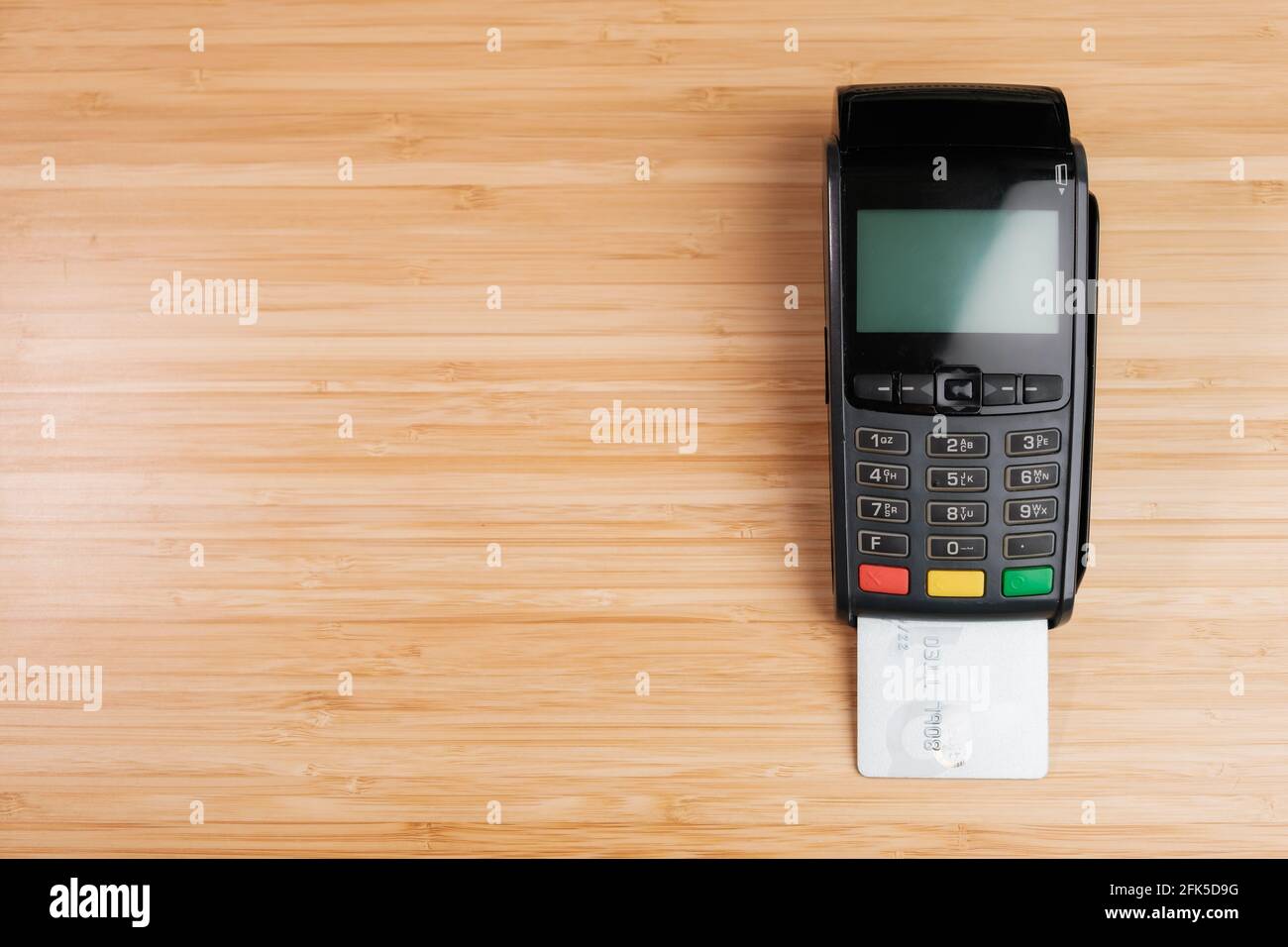 Pos terminal card hi-res stock photography and images - Alamy