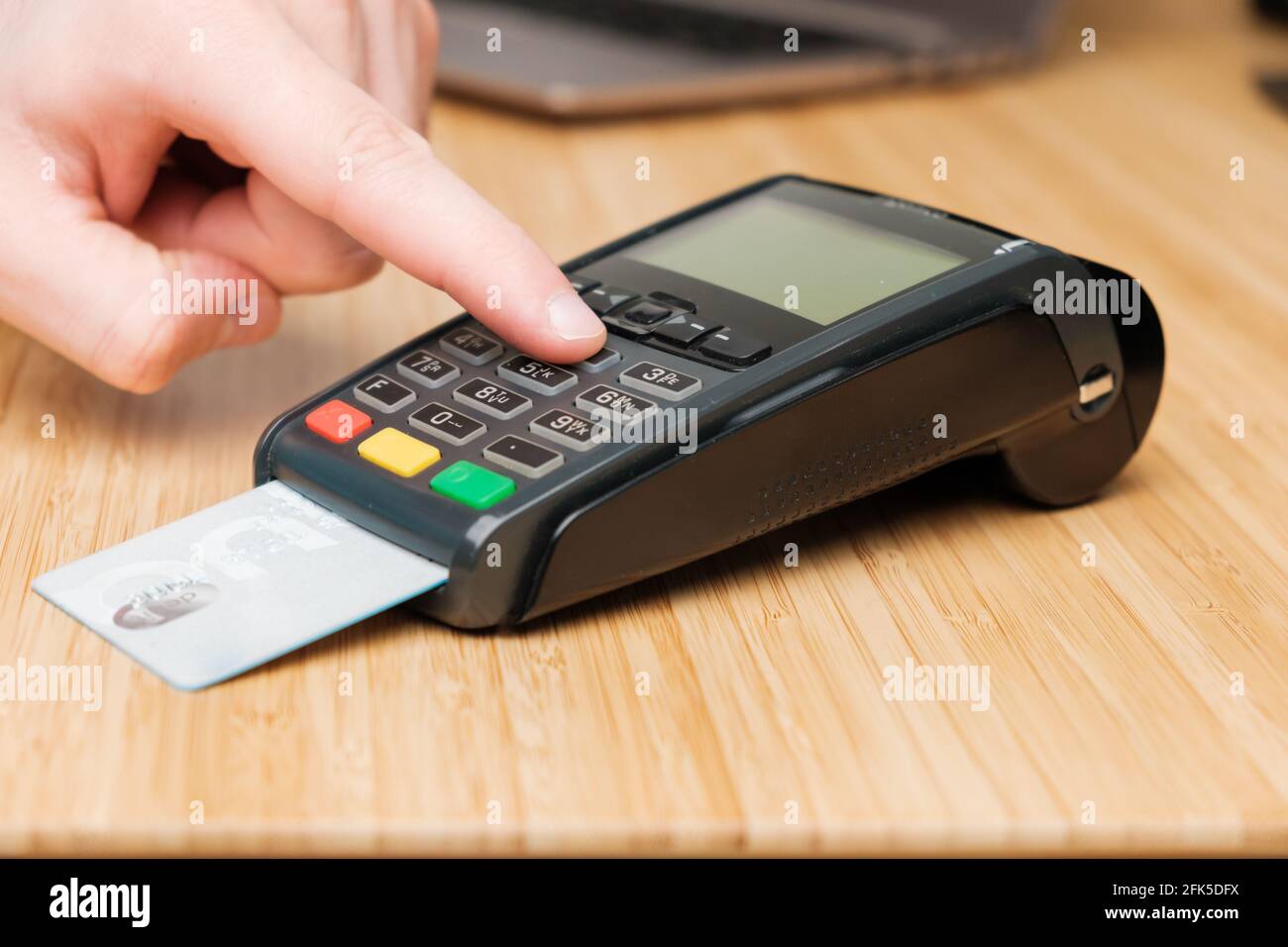 Digital payment machine hi-res stock photography and images - Alamy