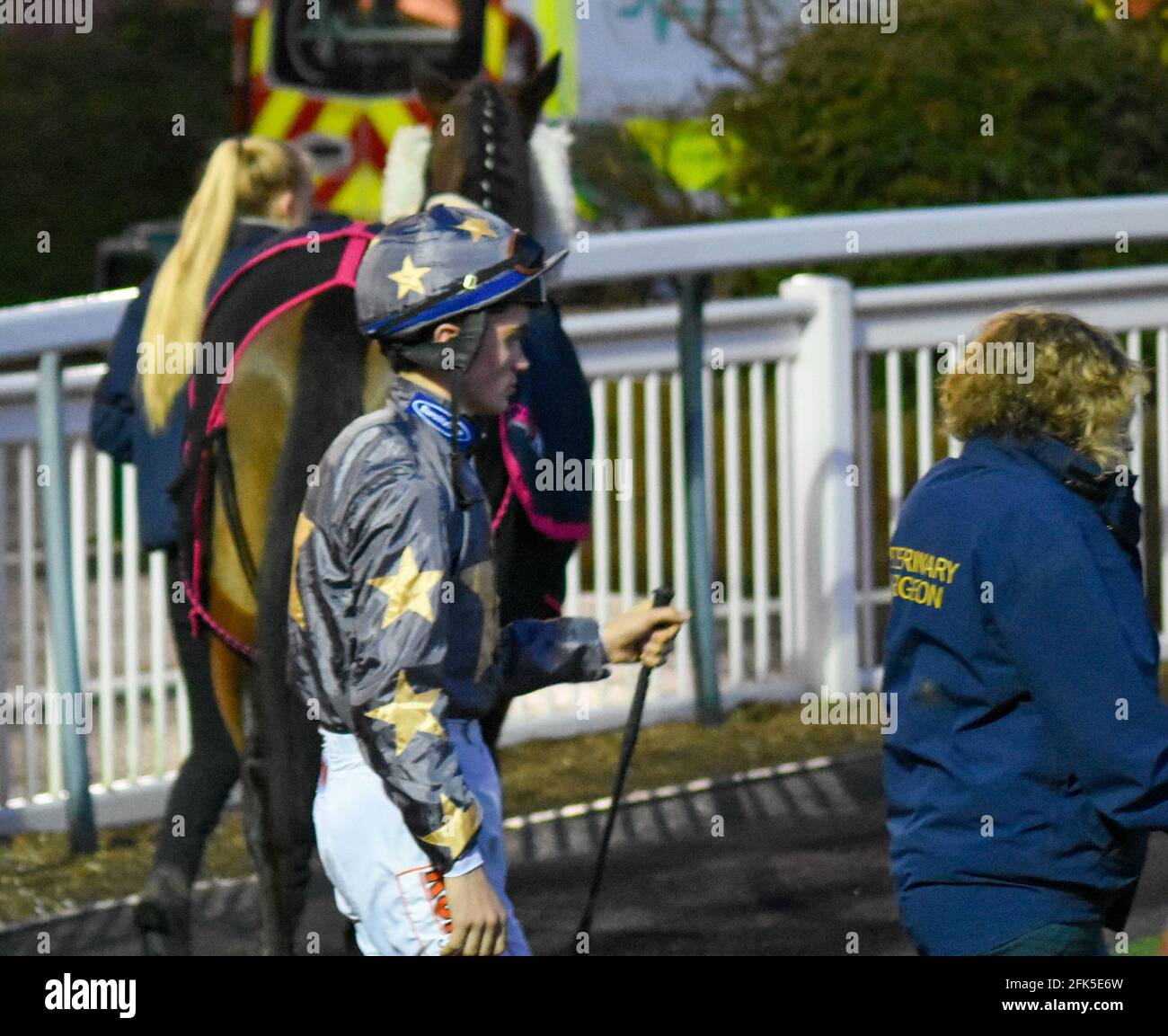 Horse racing races wolverhampton hi-res stock photography and images ...