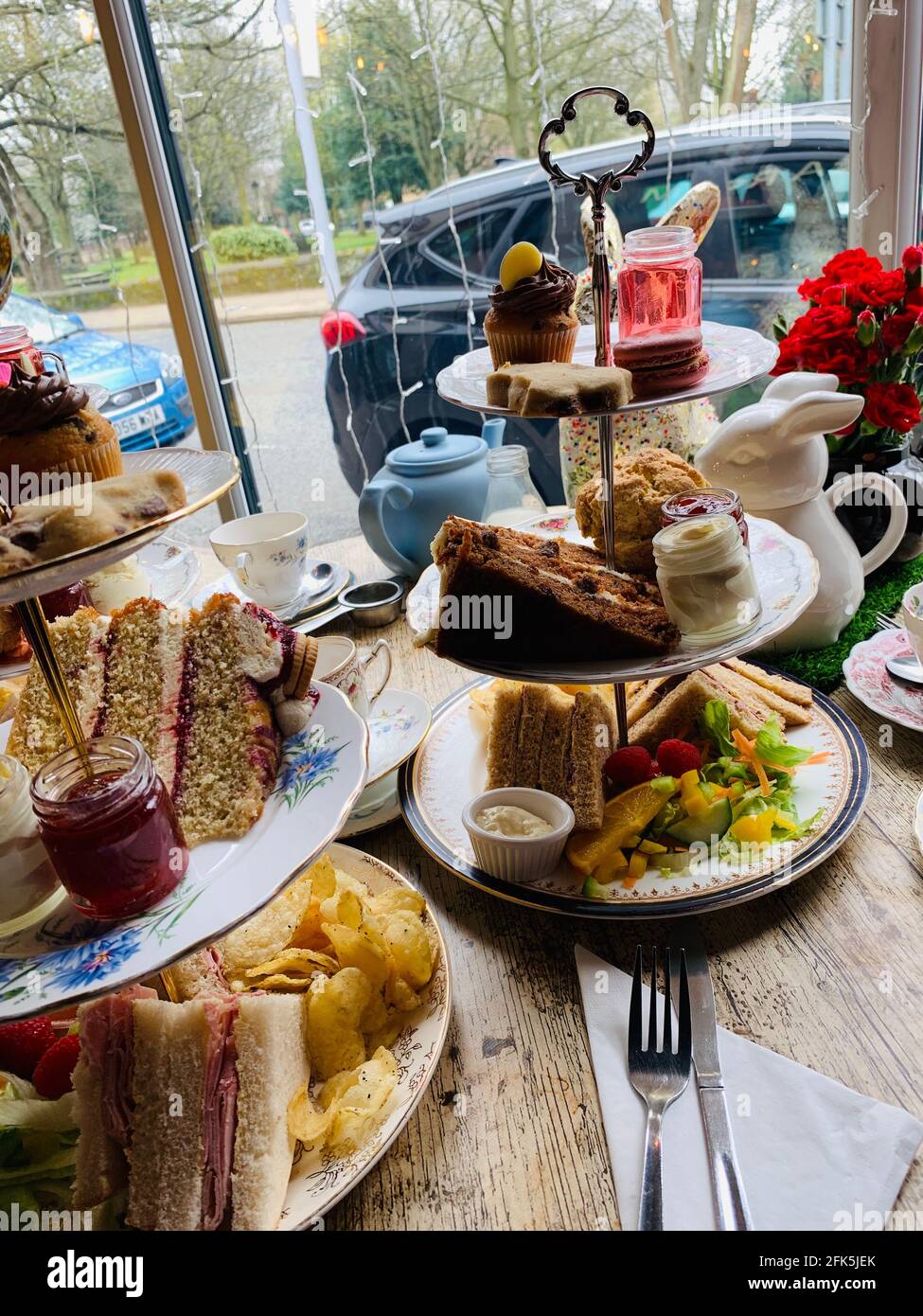 Vintage afternoon tea cake stand hi-res stock photography and images ...
