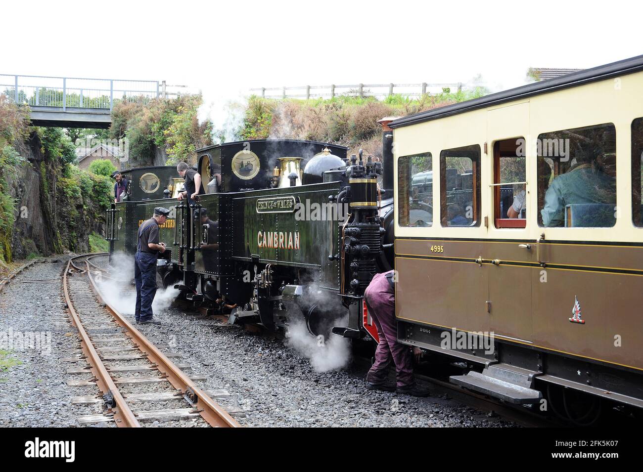 Prince of wales train bridge hi-res stock photography and images - Alamy