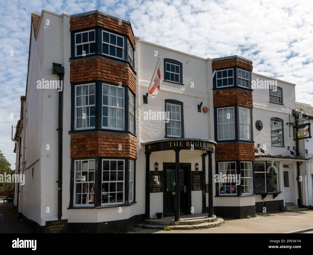 The Bugle Hotel (The Bugle Inn) - public house - The Square, Titchfield ...