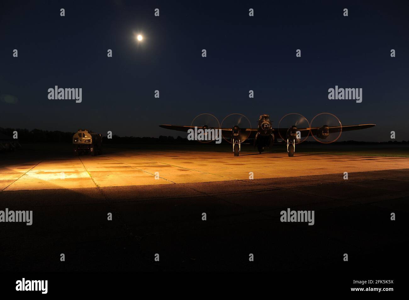 Lancaster at night hi-res stock photography and images - Alamy