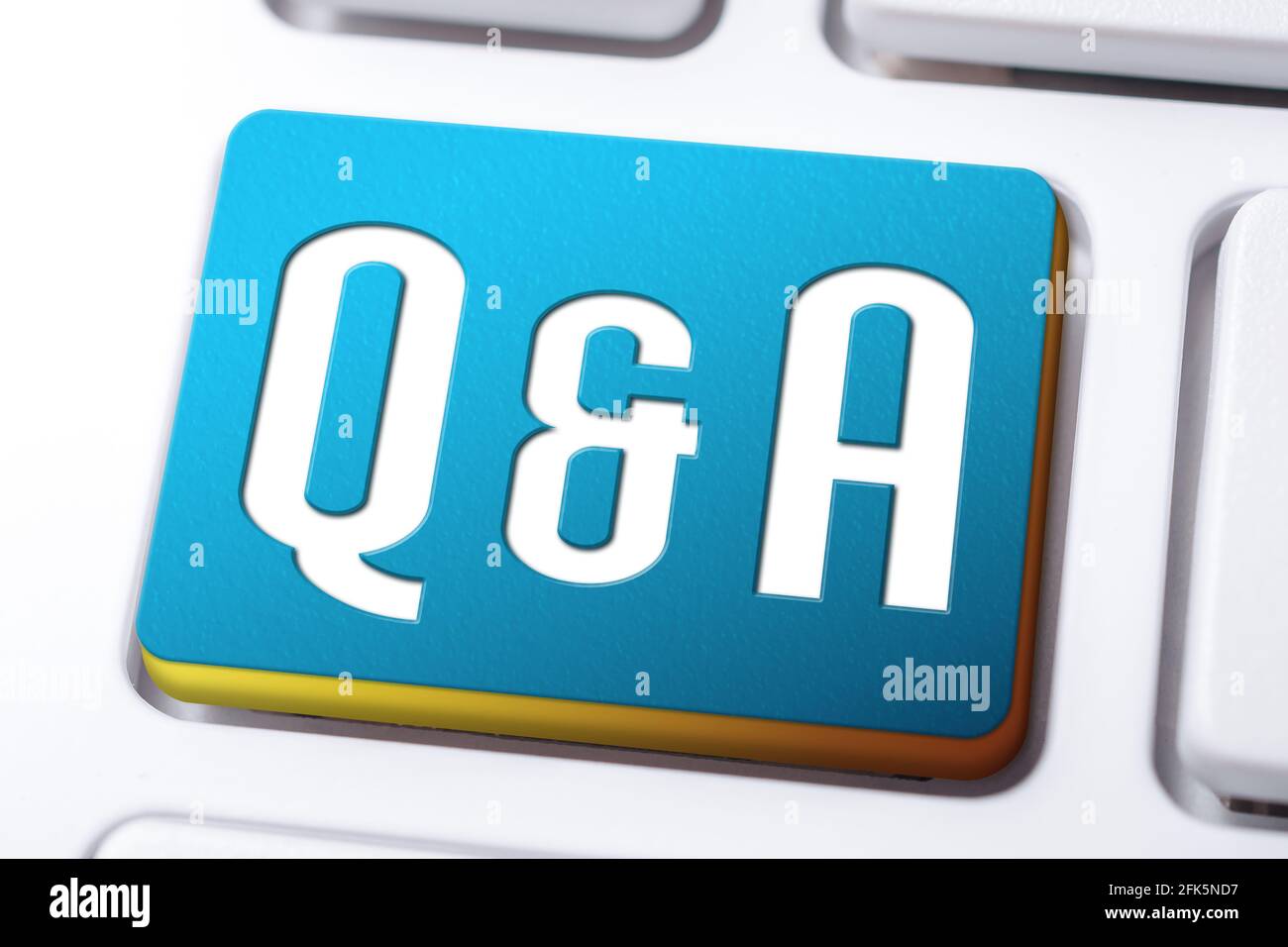 Keyboard of q hi-res stock photography and images - Alamy