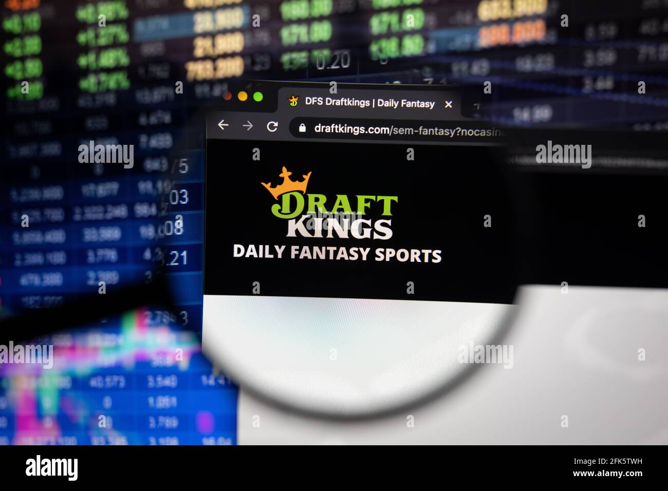 Draft kings logo hi-res stock photography and images - Alamy